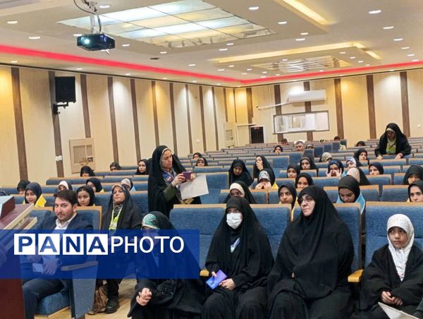 انتخابات هیات رئیسه مجمع دانش‌آموزی استان قم